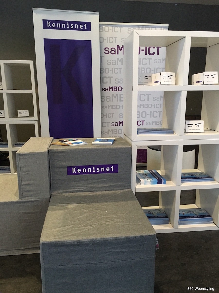 Cubiqz - Cardboard expo